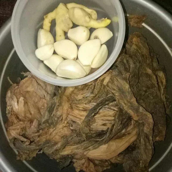 Resep Sop Babi Sawi Asin Sederhana Rumahan di Yummy App