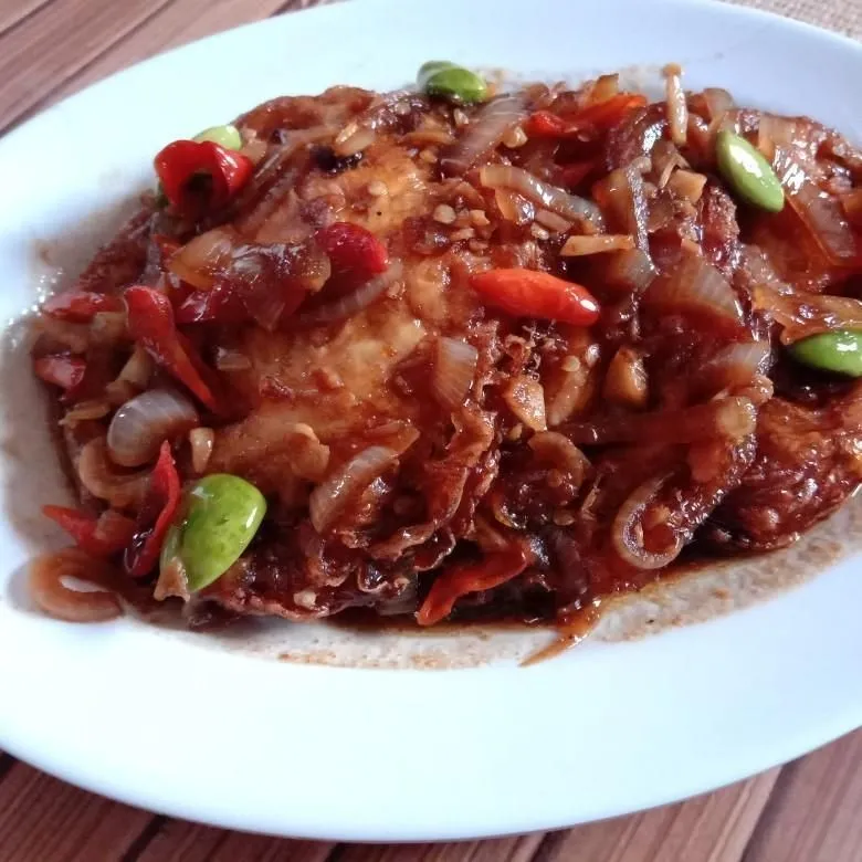 Resep Mata Sapi Pete Saus Inggris Sederhana Rumahan di Yummy App