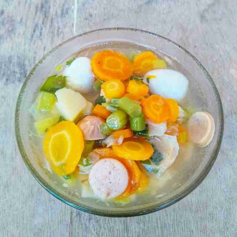 Resep Sop Telur Puyuh Sosis Sederhana Rumahan Di Yummy App