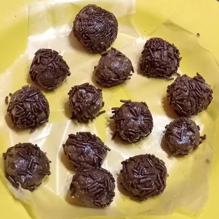 Resep Bola Bola Coklat #1Resep1NasiBungkus Sederhana Rumahan di Yummy App Resep Bola Bola Coklat #1Resep1NasiBungkus Sederhana Rumahan di Yummy App