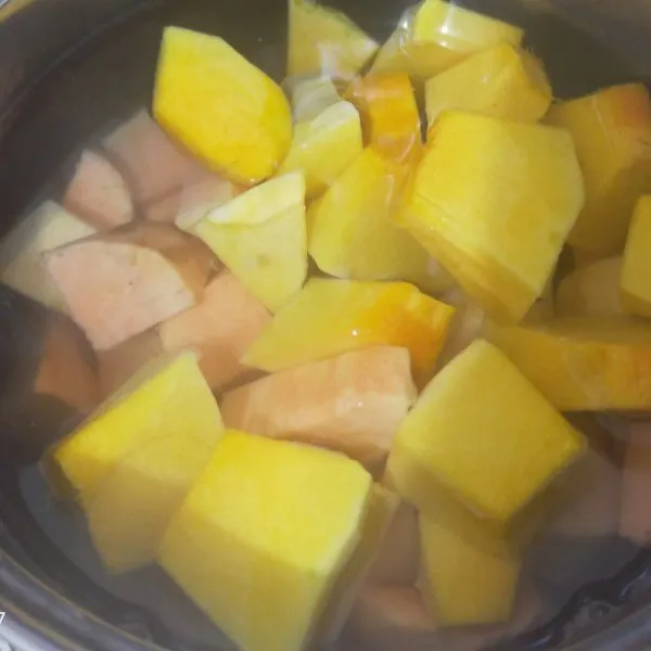 Resep Kolak Labu Kuning dan Ubi Madu Sederhana Rumahan di Yummy App