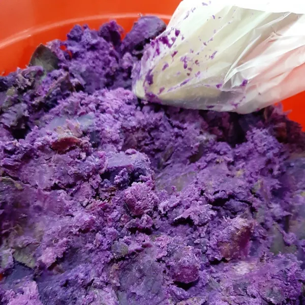 Resep Bola Ubi Ungu Jagomasakminggu8 Sederhana Rumahan Di Yummy App