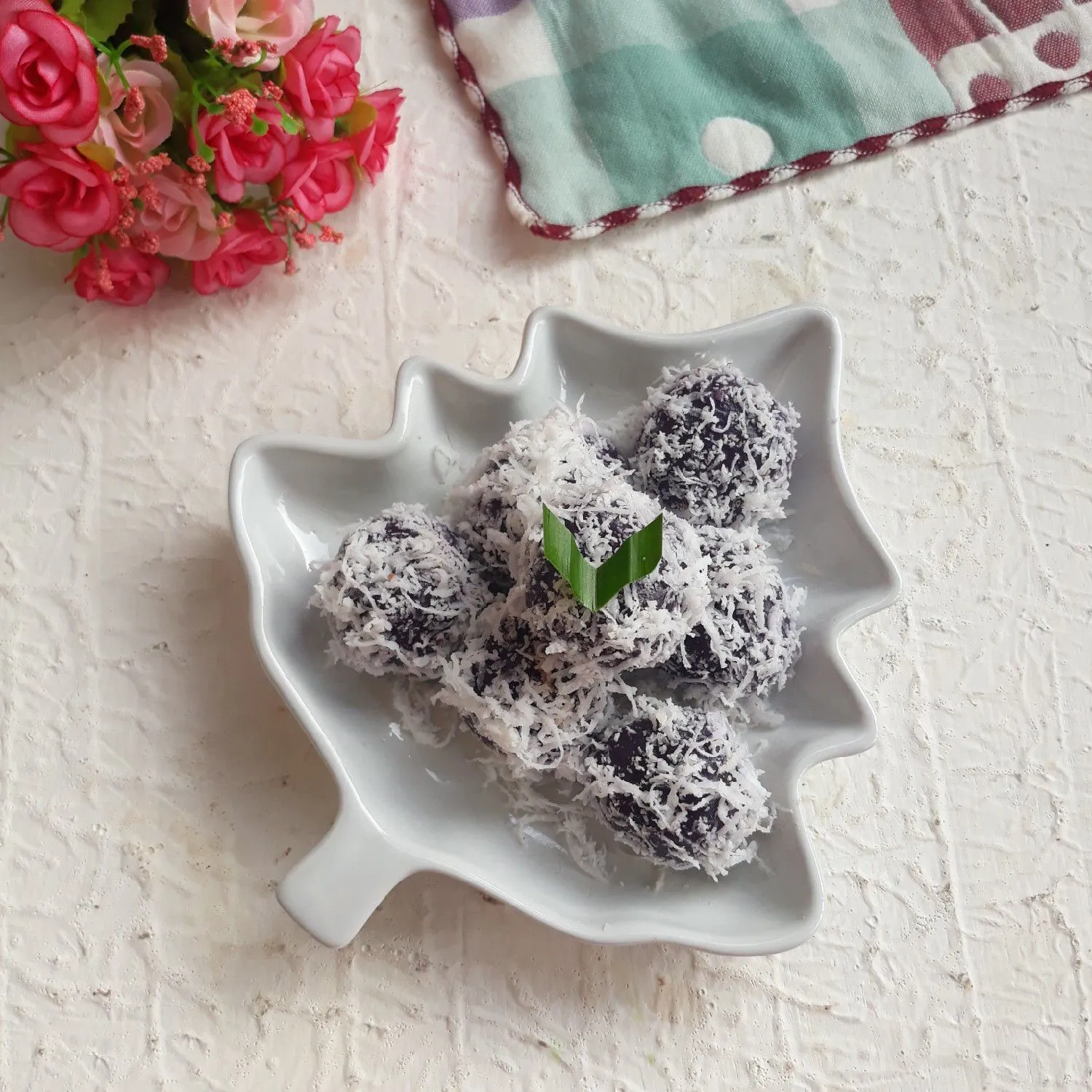 Resep Klepon Ubi Ungu Jagomasakminggu10 Sederhana Rumahan Di Yummy App