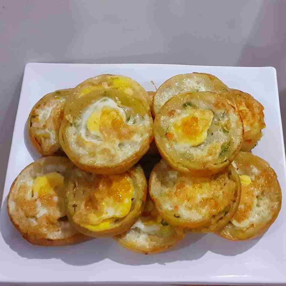 Resep Martabak mini telur puyuh Sederhana Rumahan di Yummy App