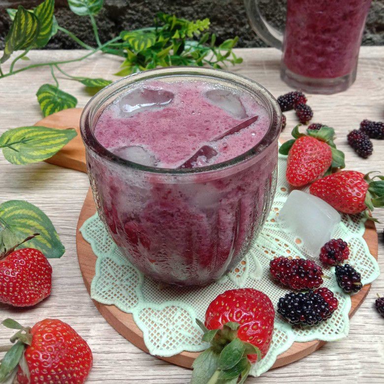 Resep Jus Strowberry dan Murberry Sederhana Rumahan di Yummy App