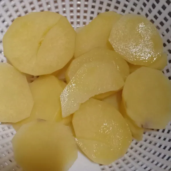 Resep Cimplung Kentang Sederhana Rumahan di Yummy App