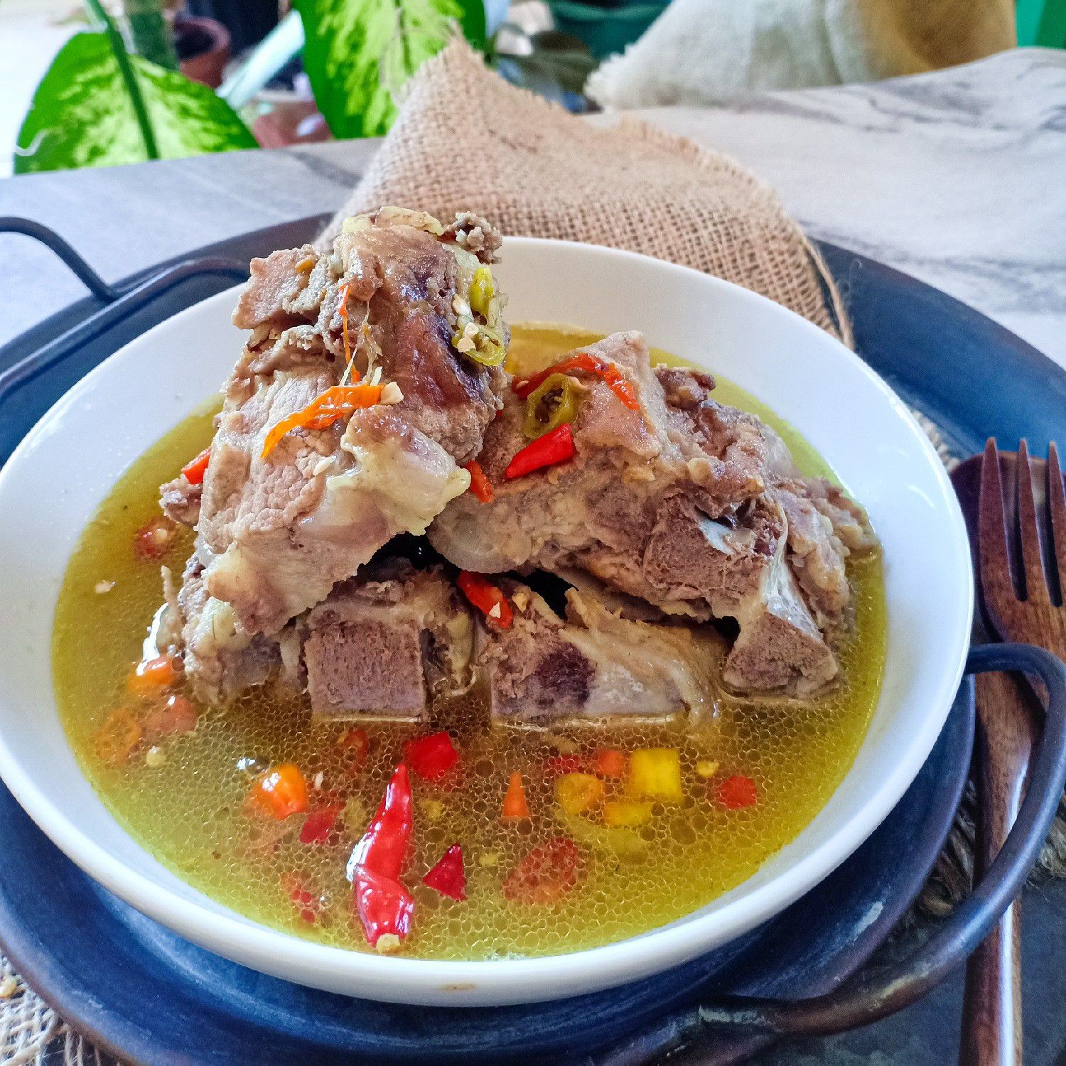 Resep Balung Sapi Kuah Rajang Sederhana Rumahan di Yummy App