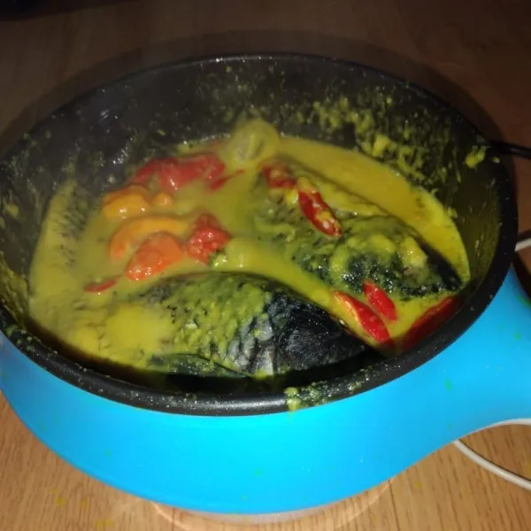 Resep Pesmol Ikan Mas Cabai Pedas Sederhana Rumahan di Yummy App Resep Pesmol Ikan Mas Cabai Pedas Sederhana Rumahan di Yummy App