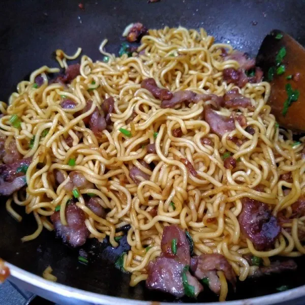 Resep Mie Goreng Sedap Daging Babi Sederhana Rumahan di Yummy App
