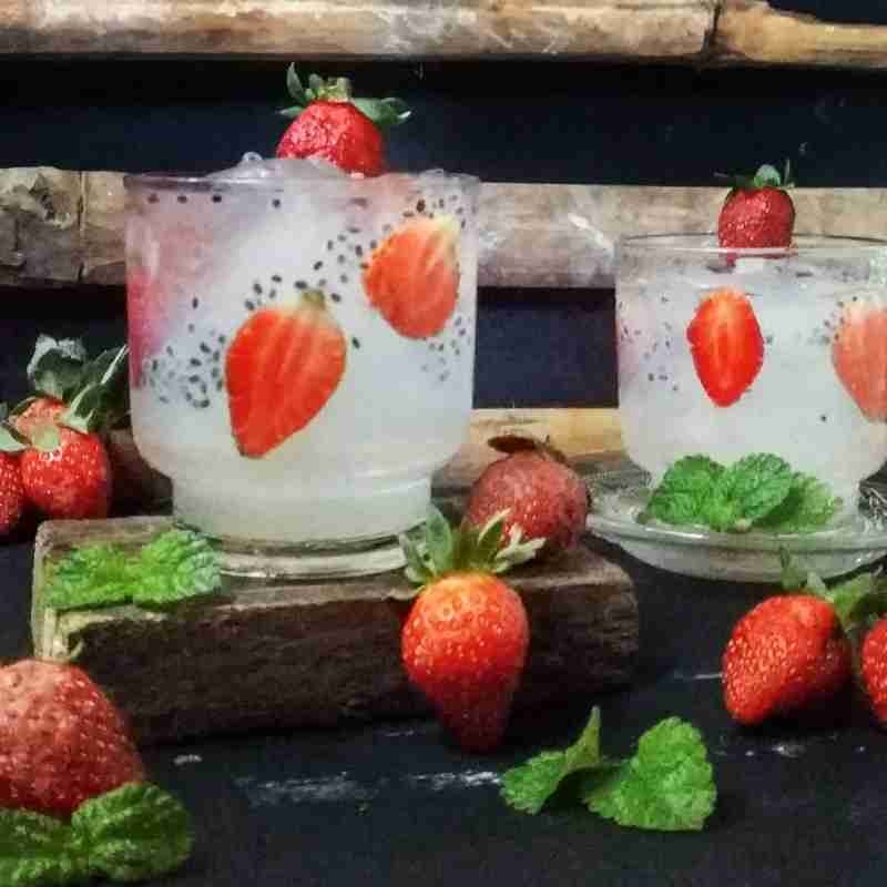 Resep Es Strawberry Leci #JagoMasakMinggu1Periode2 Sederhana Rumahan di ...