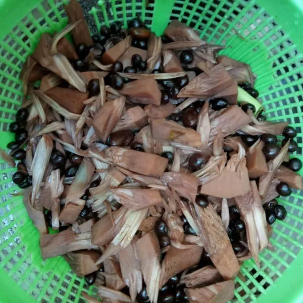 Resep Sayur Gude (Kacang Hitam) dan Nangka yang Mudah Dibuat