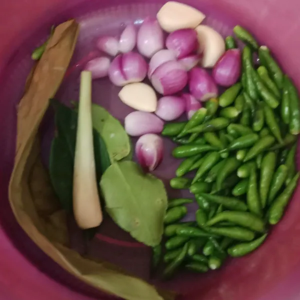 Resep Gulai Pucuk Ubi Tumbuk Jagomasakminggu9periode2 Sederhana Rumahan Di Yummy App