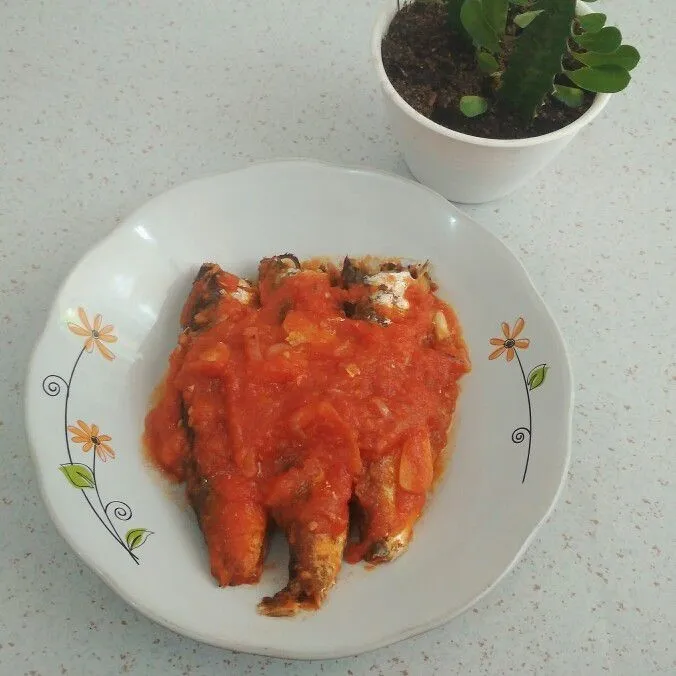 Resep Ikan Pindang Bumbu Sarden Homemade Sederhana Rumahan Di Yummy App