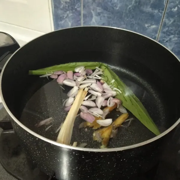 Resep Kuah Bayam Labu Kuning Muda Sederhana Rumahan Di Yummy App