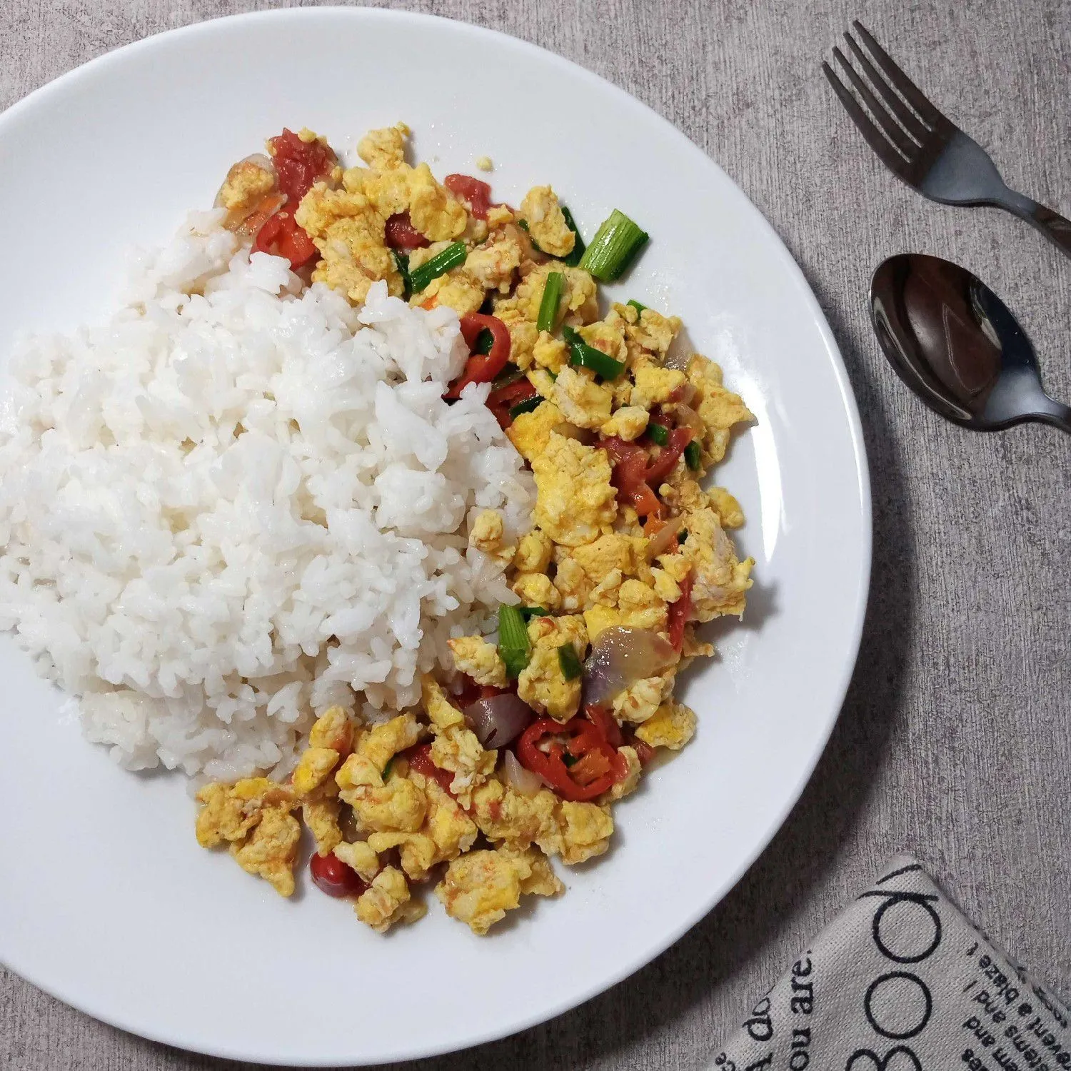 Resep Telur Kuah Pedas Sederhana Rumahan Di Yummy App