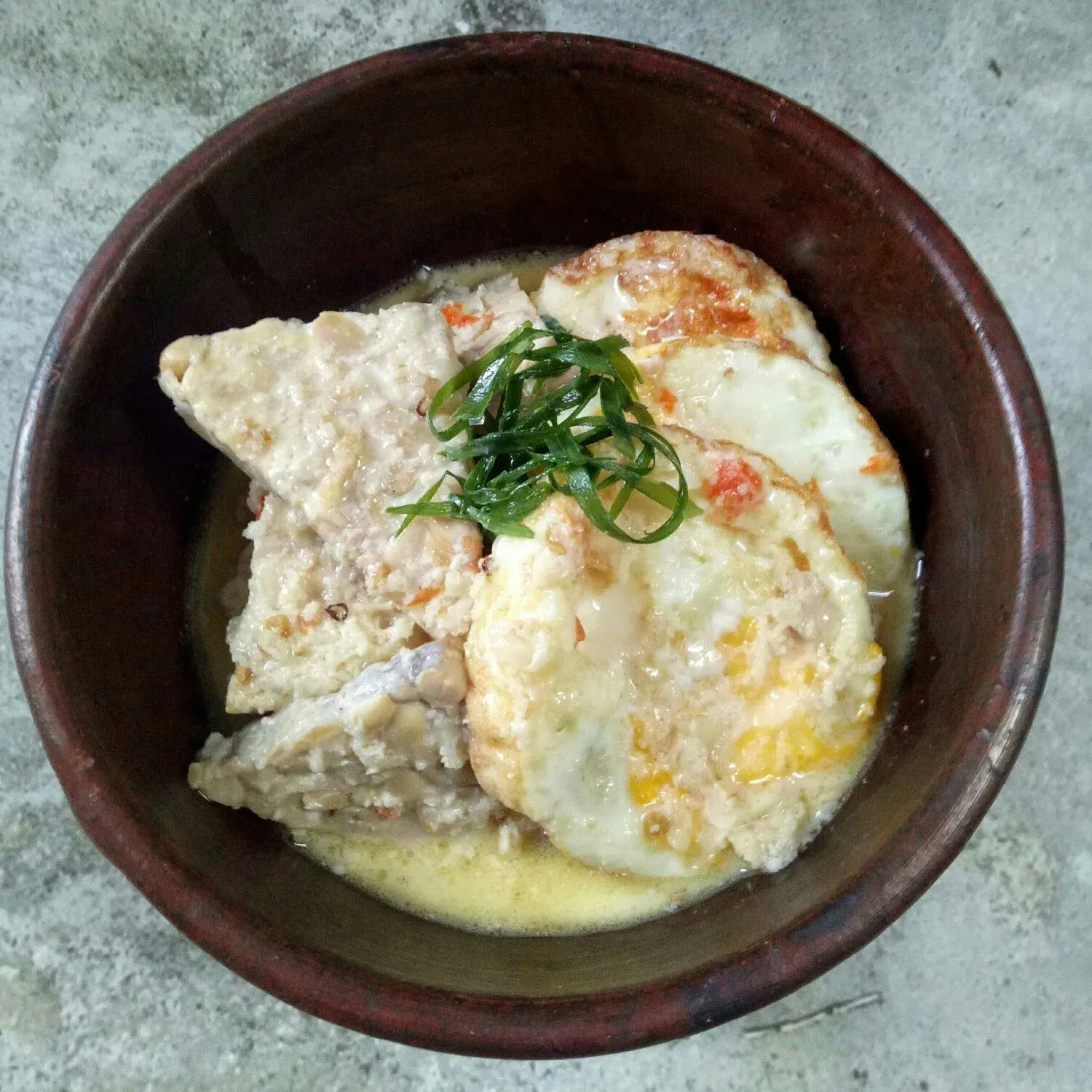 Resep Pecel Santan Tempe Telur Sederhana Rumahan di Yummy App