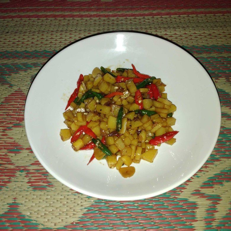 Resep Oseng Kentang Cabe Ijo Sederhana Rumahan di Yummy App