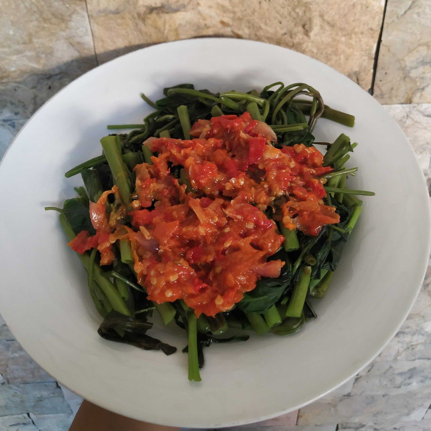 Resep Plecing Kangkung Sederhana Rumahan dari Lingz