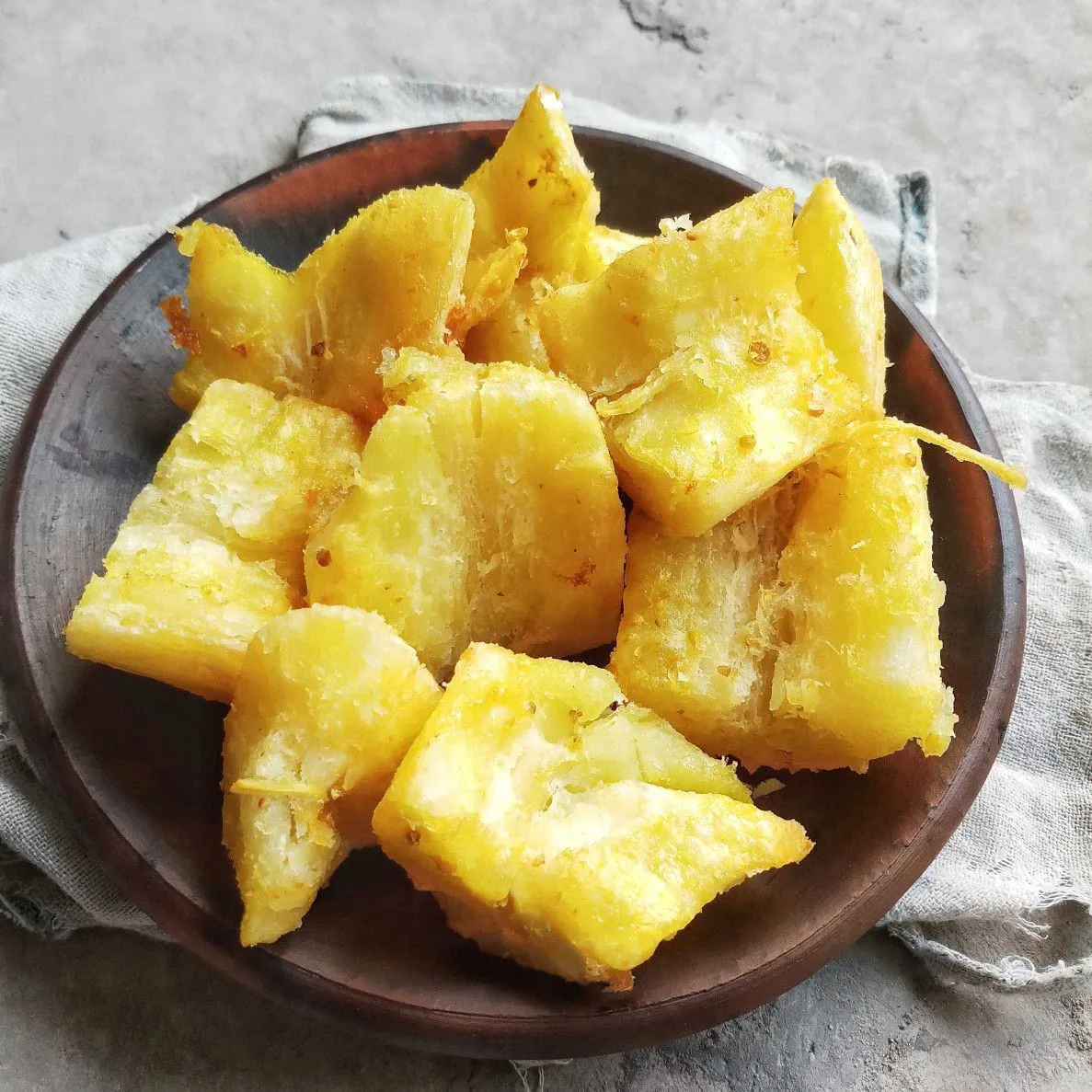 Resep Singkong Goreng Kuning Sederhana Rumahan di Yummy App