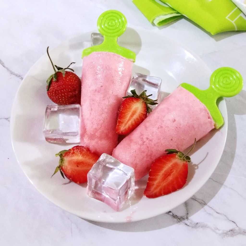 Resep Es Strawberry Susu #JagoMasakMinggu3Periode3 Sederhana Rumahan di ...