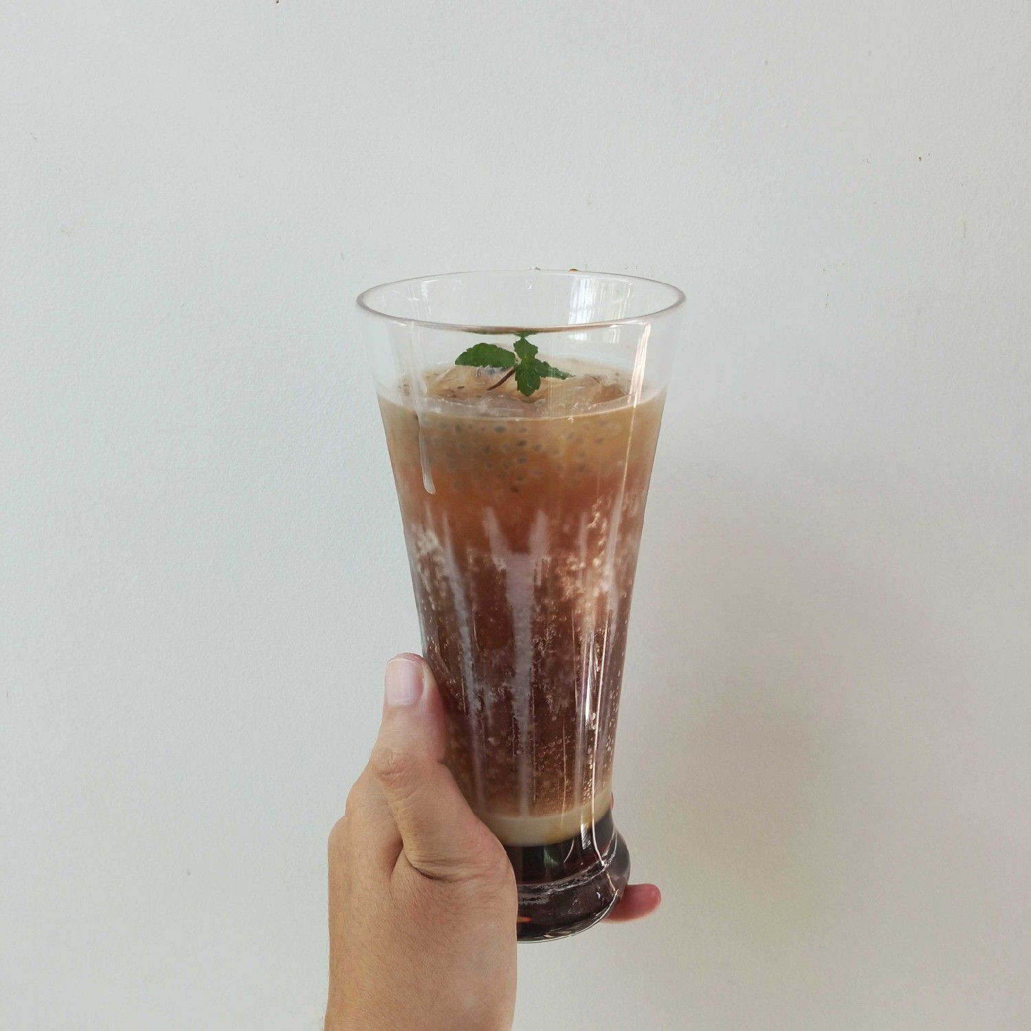 Resep Es Mocca Cola Sederhana Rumahan di Yummy App
