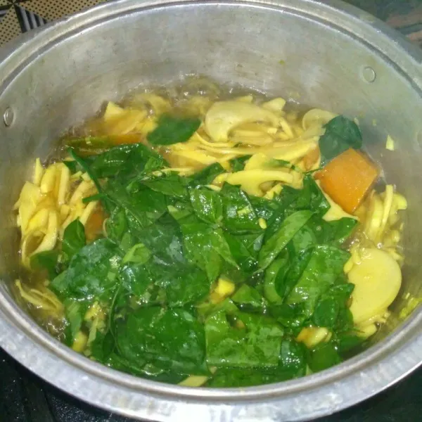 Resep Sayur Santan Umbut Kelapa Sederhana Rumahan di Yummy App