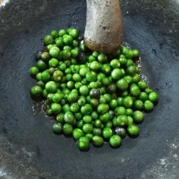 Resep Pencok Leunca Khas Sunda Sederhana Rumahan di Yummy App