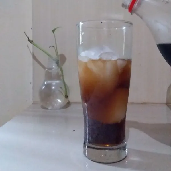 Resep Coca - Cola Float Sederhana Rumahan di Yummy App Resep Coca - Cola Float Sederhana Rumahan di Yummy App