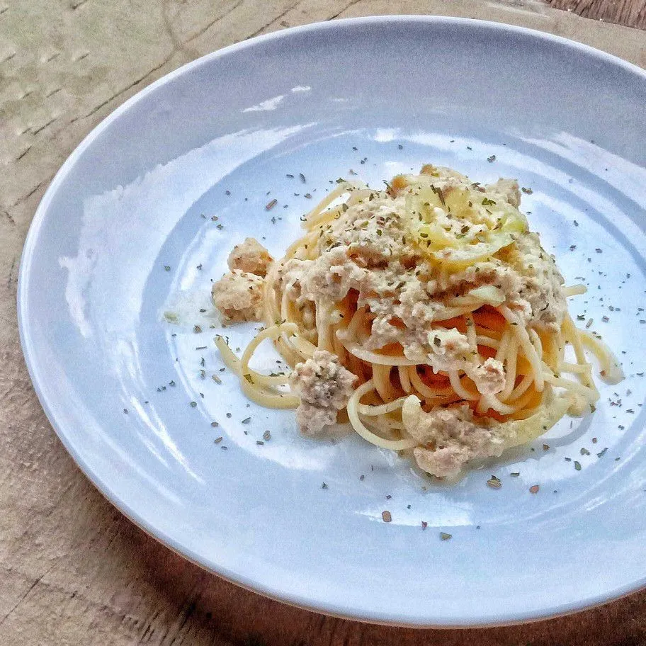 Resep Spaghetti Carbonara Tuna dan Ayam Sederhana Rumahan di Yummy App