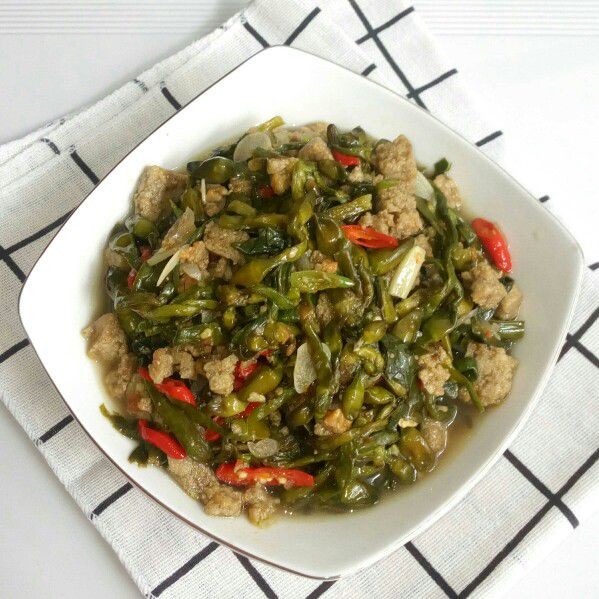 Resep Oseng Genjer Oncom Sederhana Rumahan di Yummy App