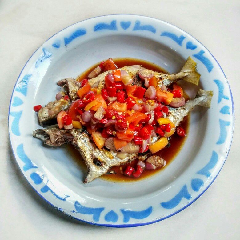 Resep Ikan Bakar Sambal Colo - Colo #JagoMasakMinggu10Periode3 Sederhana Rumahan di Yummy App