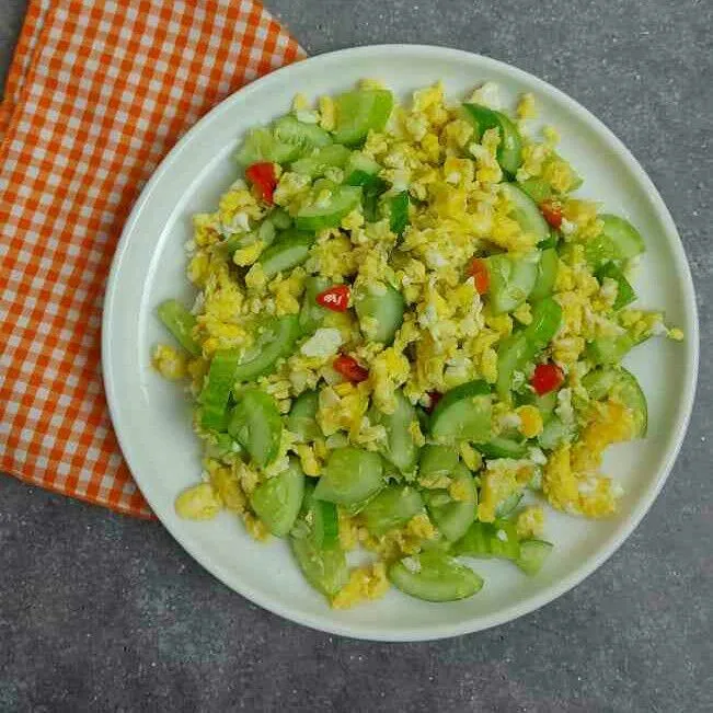 Resep Tumis Timun Telur Sederhana Rumahan di Yummy App