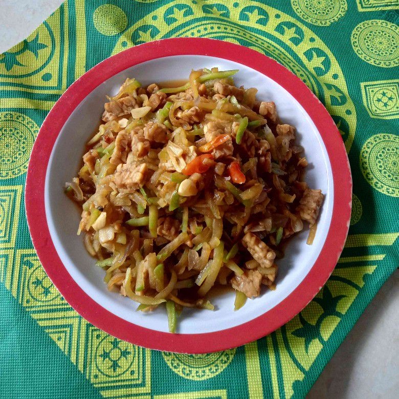 Resep Oseng Tempe Labu Siam Sederhana Rumahan di Yummy App