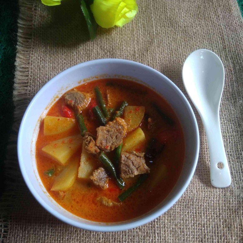 Resep Gulai Daging Kentang Kacang Panjang Sederhana Rumahan di Yummy App