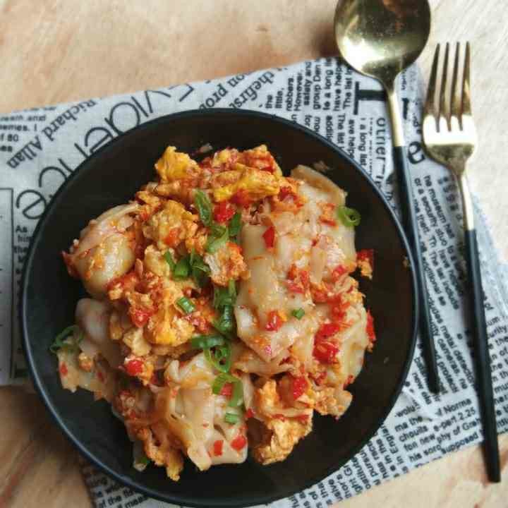 Resep Orak Arik Pedas Pangsit Basah Sederhana Rumahan di Yummy App
