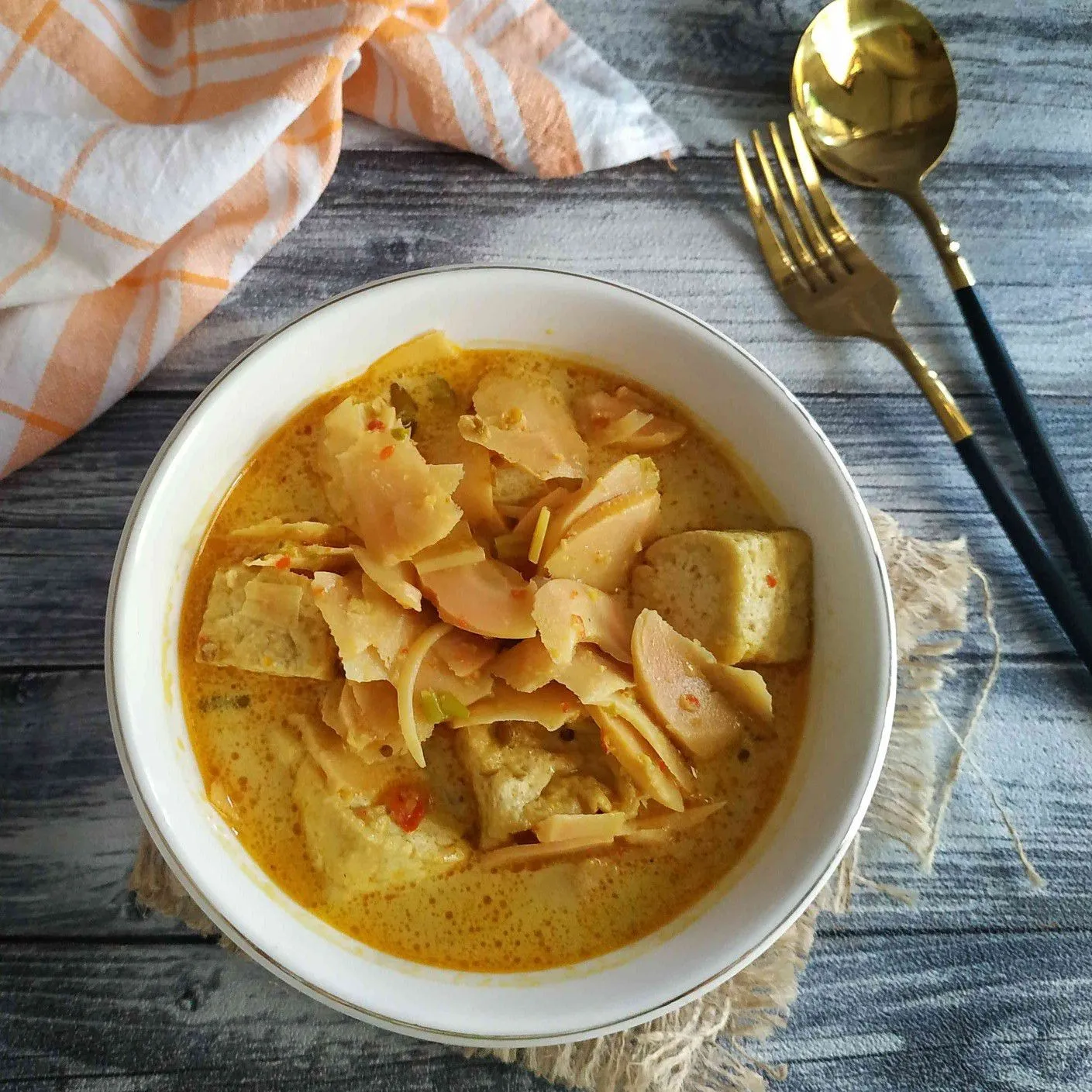 Resep Lodeh Rebung Dan Tahu Sederhana Rumahan Di Yummy App