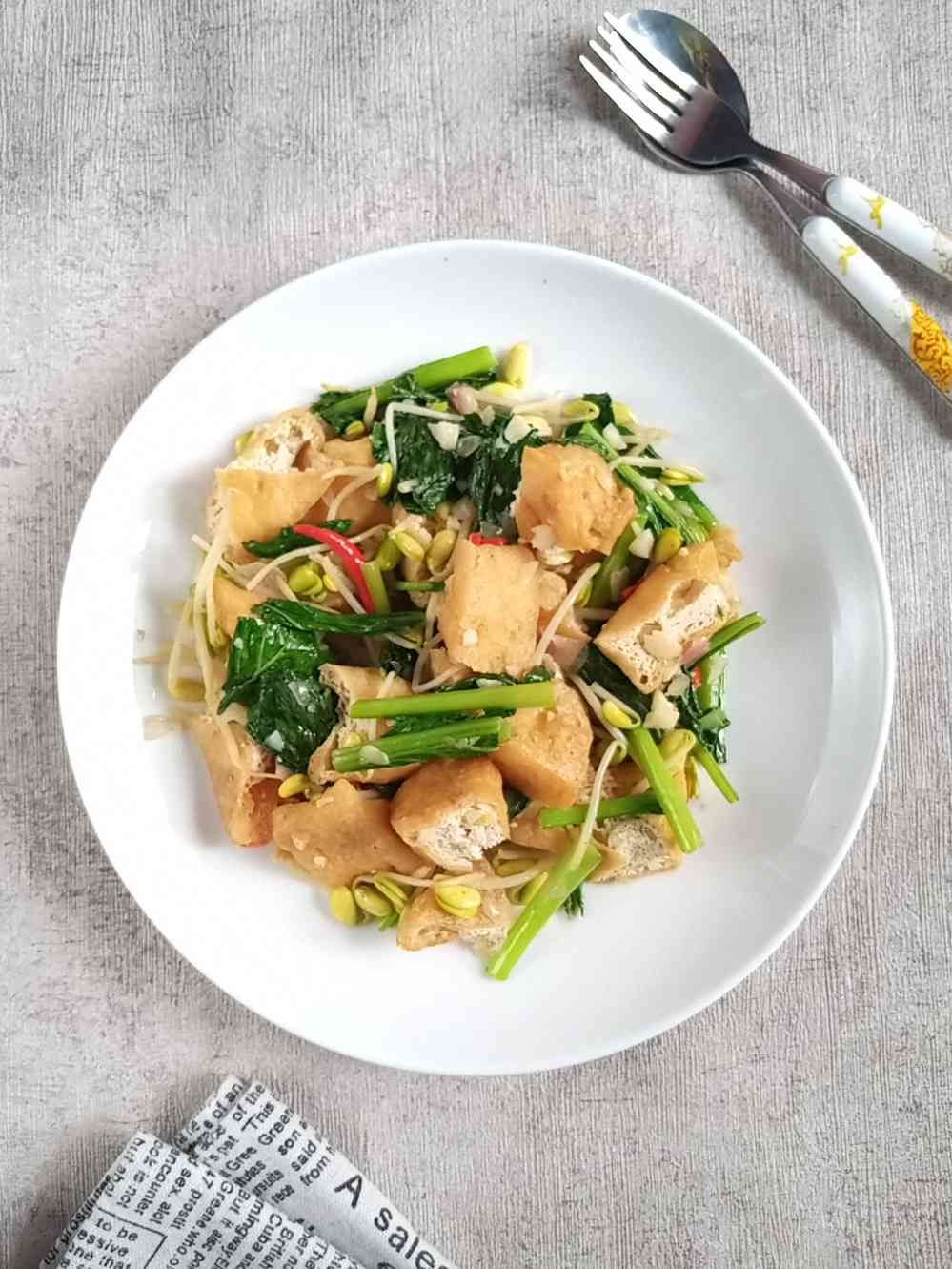 Resep Oseng Sawi Tahu Gembos Sederhana Rumahan di Yummy App