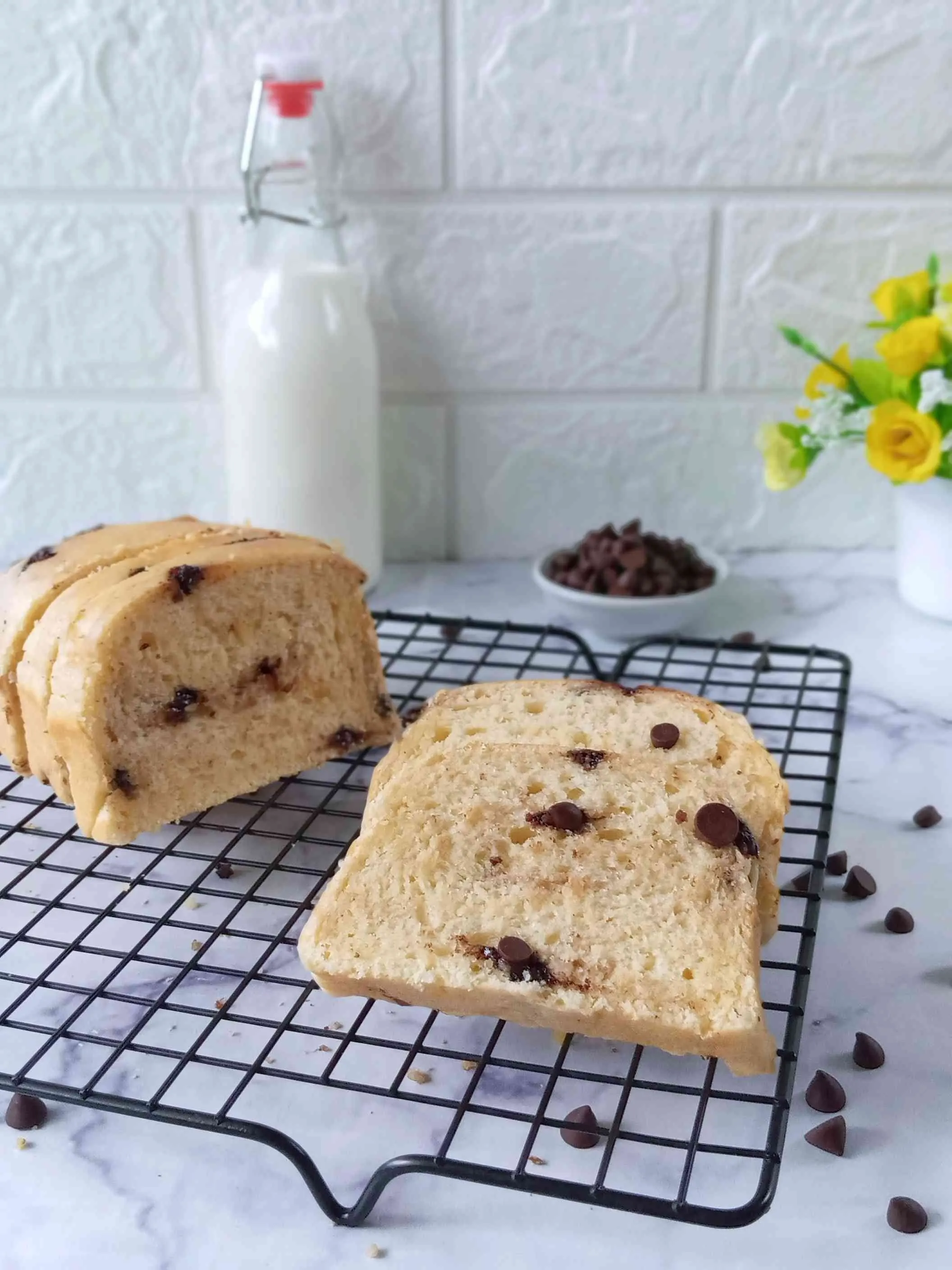 Resep Roti Tawar Chocochips Sederhana Rumahan di Yummy App