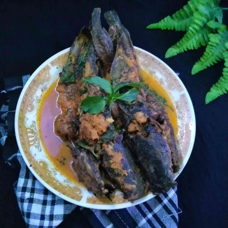 Resep Ikan Lele Kuah Santan Pedas Limau Sederhana Rumahan Di Yummy App