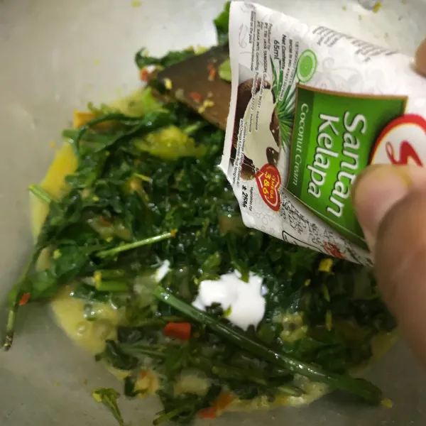 Resep Sayur Pakis Kuah Santan Pedas Sederhana Rumahan Di Yummy App