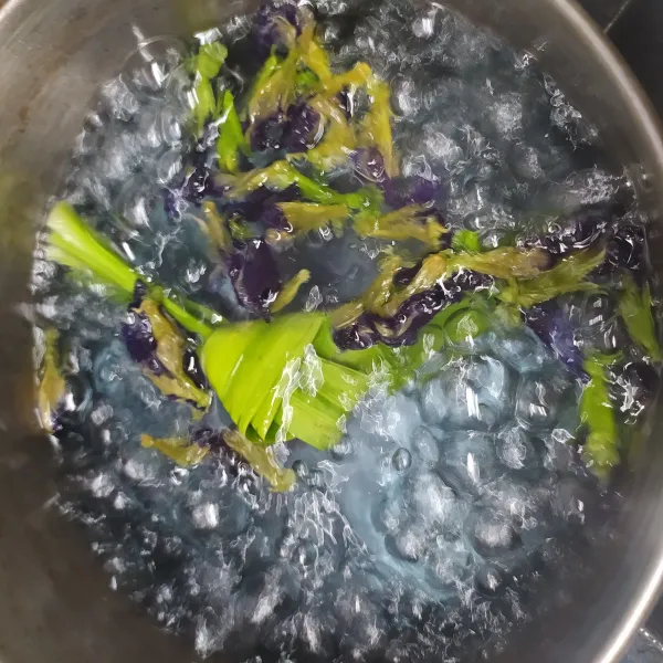 Resep Teh Telang Pandan Lemon Sederhana Rumahan di Yummy App