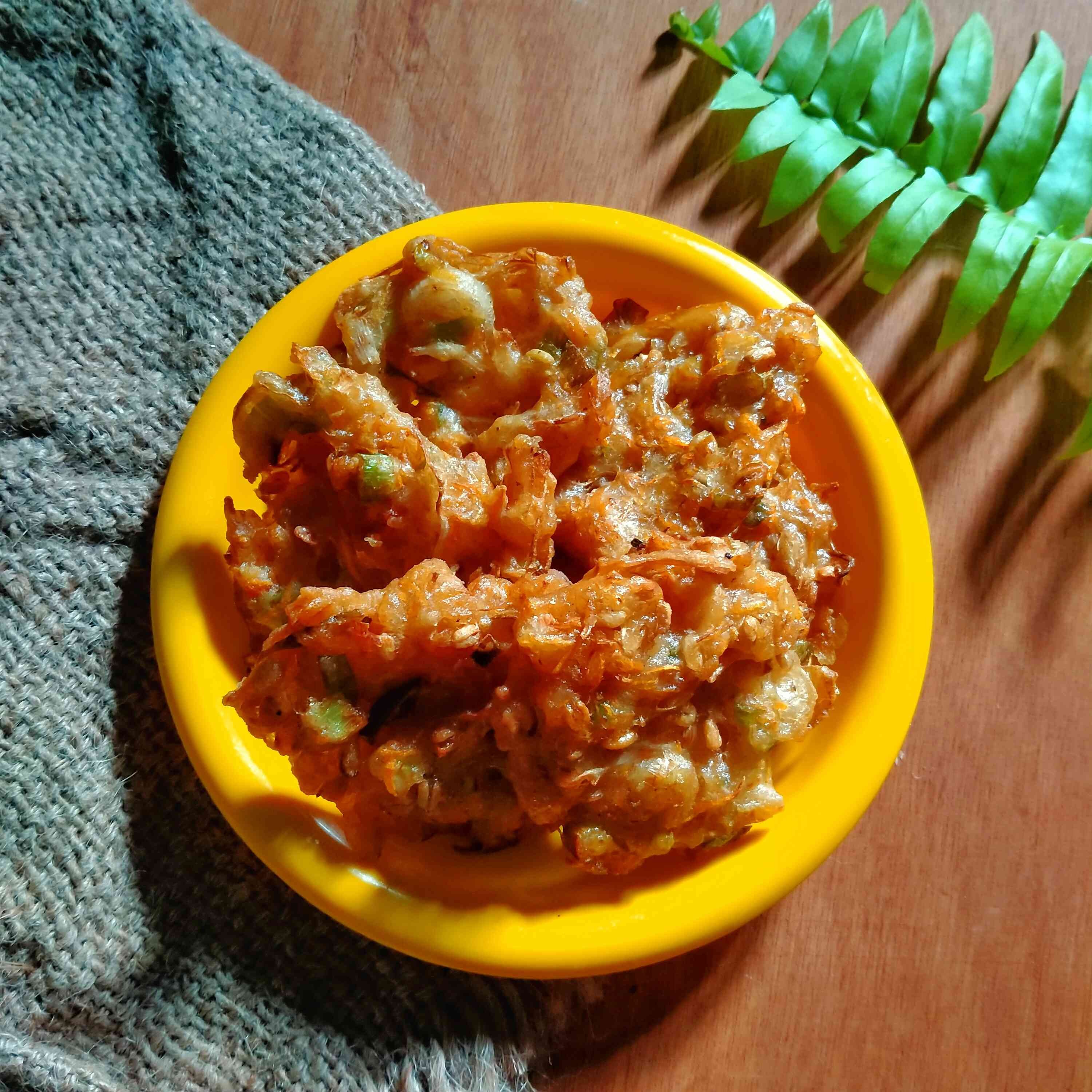 Resep Bakwan Wortel Toge dan Daun Bawang Sederhana Rumahan di Yummy App