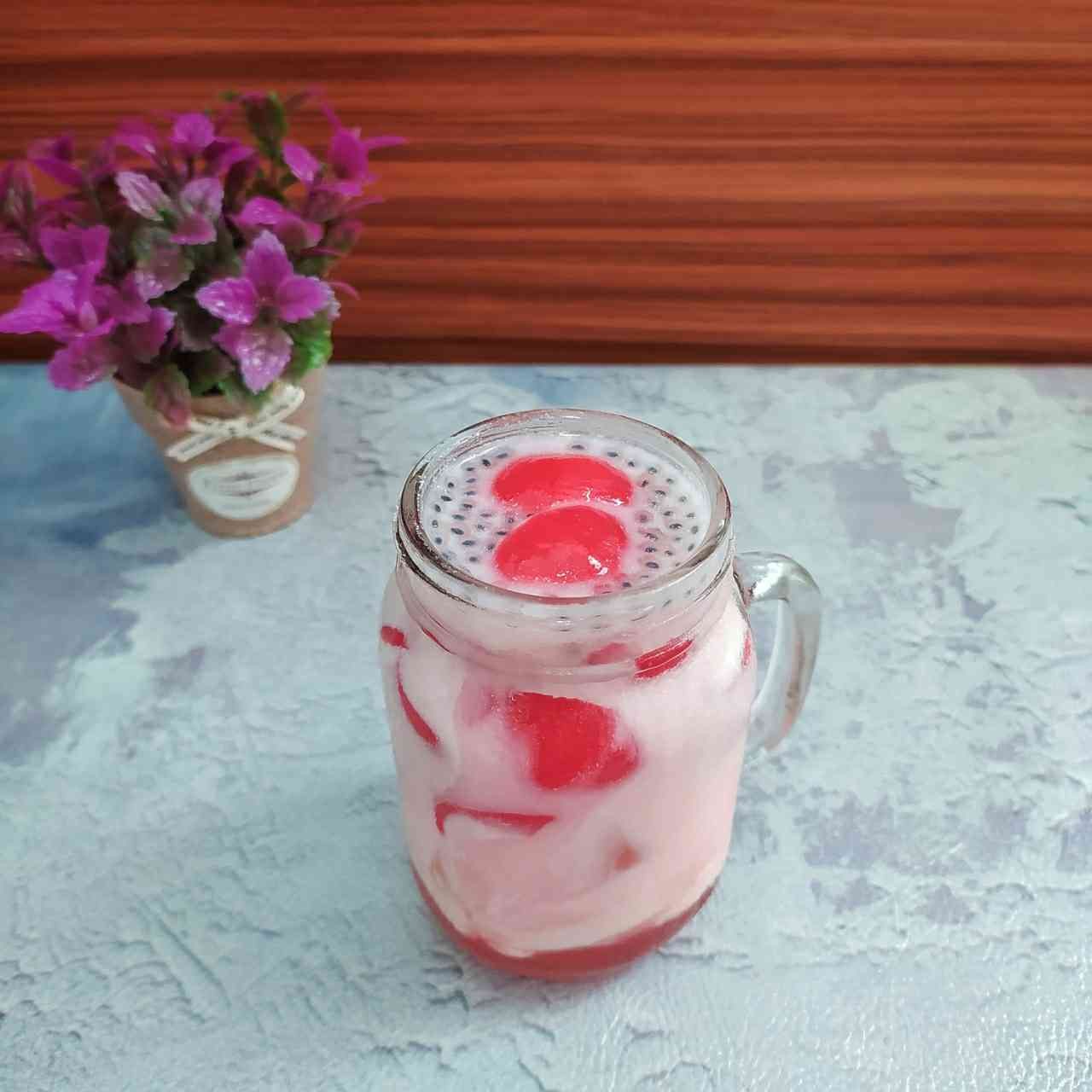 Resep Es Susu Selasih Rambutan Sederhana Rumahan di Yummy App