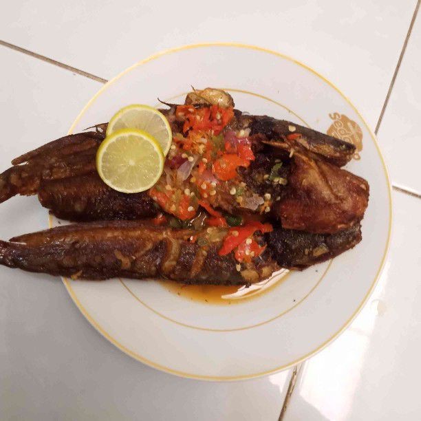 Resep Pecak Lele Sederhana Rumahan Di Yummy App