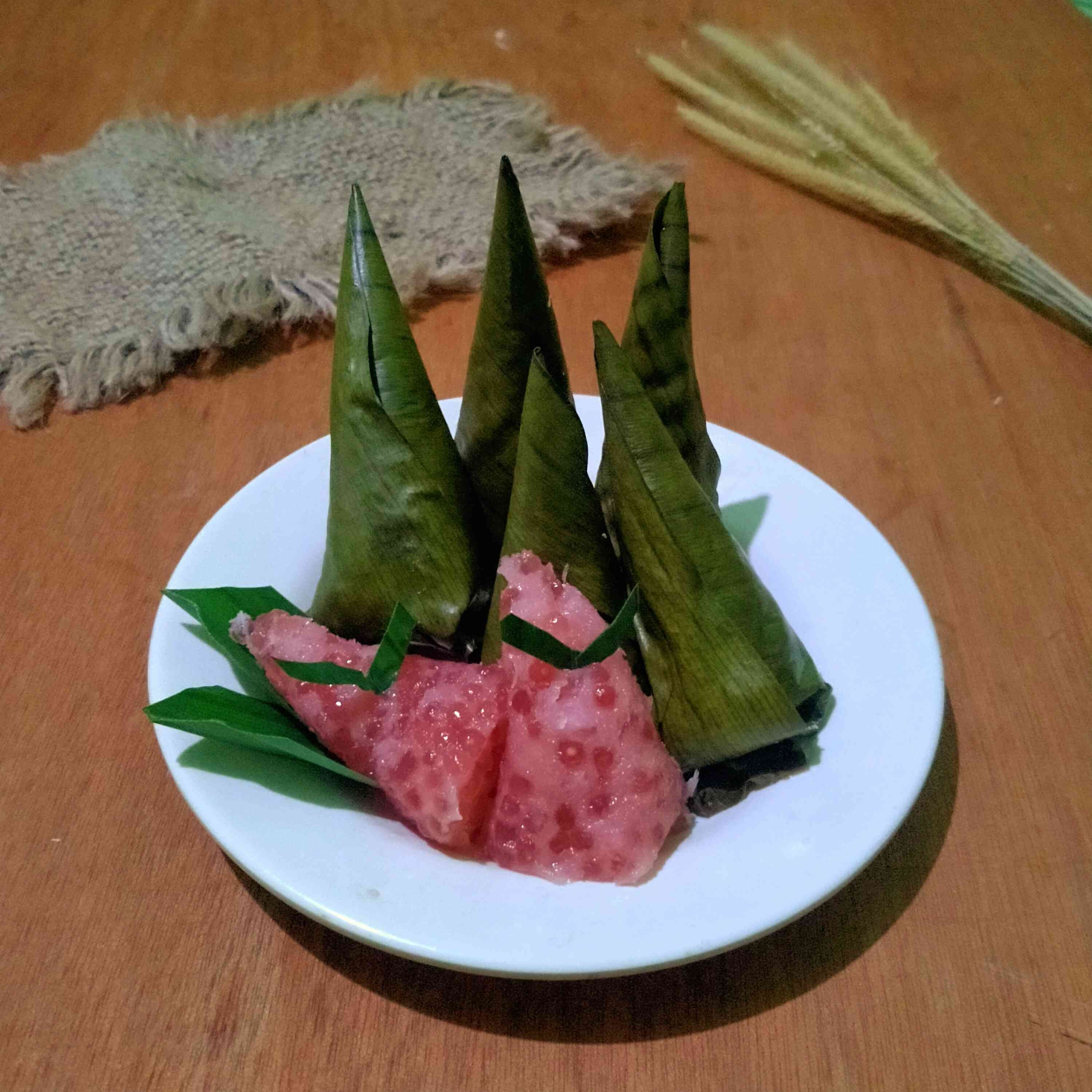 Resep Awug-Awug Sagu Mutiara Sederhana Rumahan di Yummy App