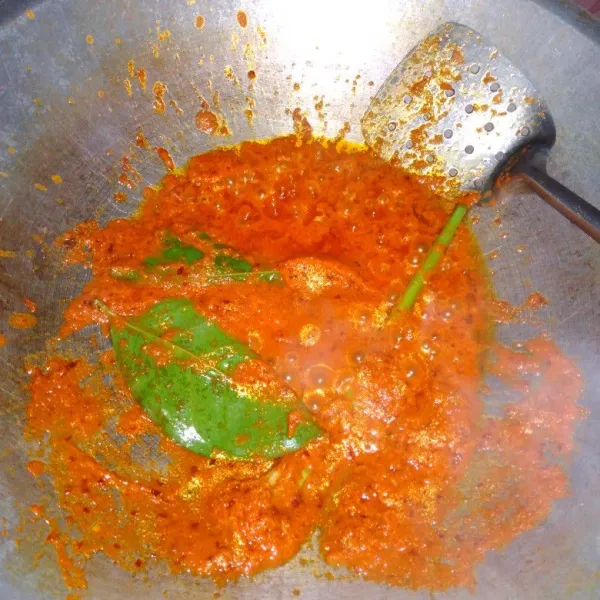 Resep Sayur Umbut Kelapa Sederhana Rumahan di Yummy App Resep Sayur Umbut Kelapa Sederhana Rumahan di Yummy App