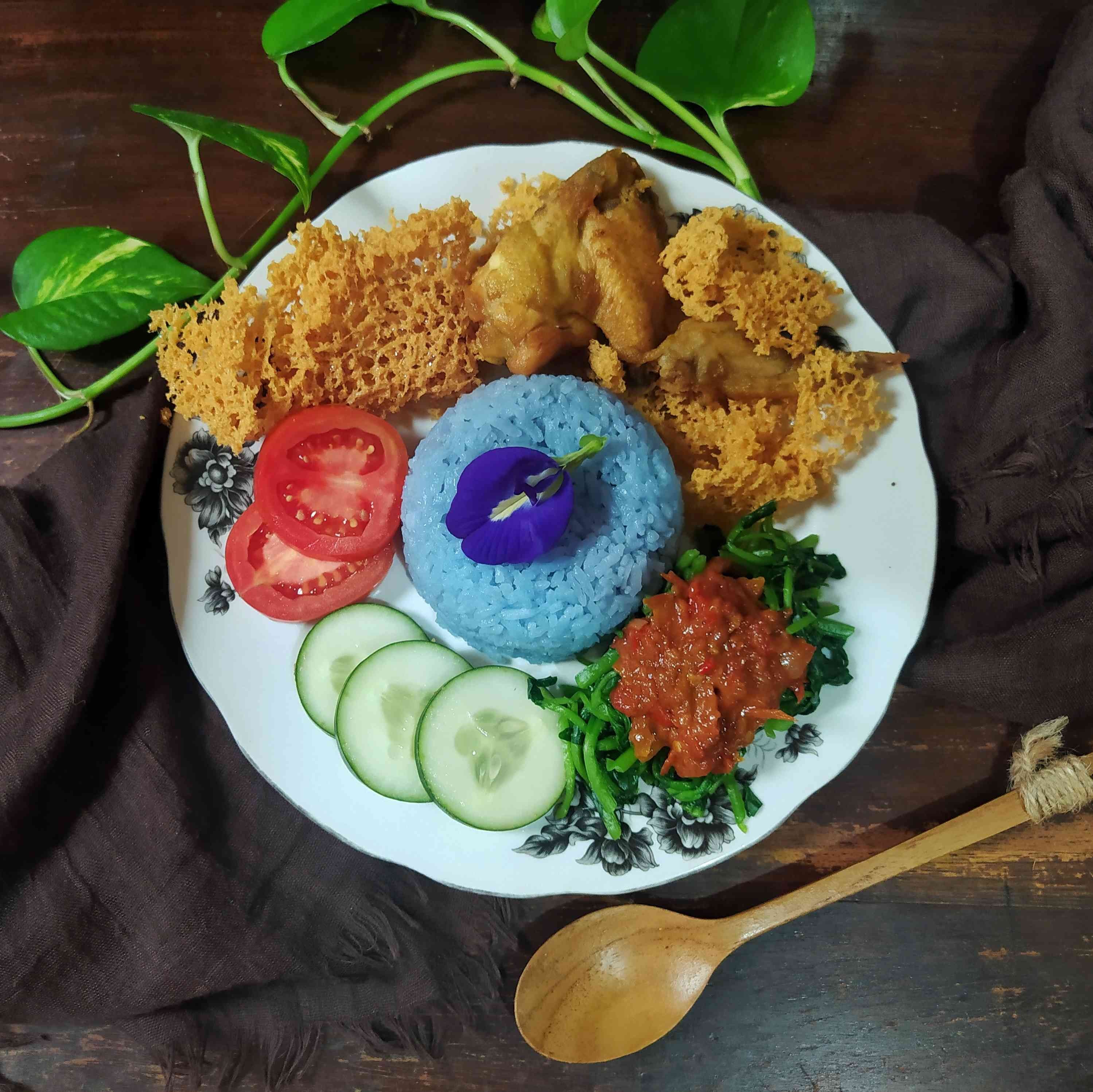 Resep Nasi Biru Bunga Telang Sederhana Rumahan di Yummy App