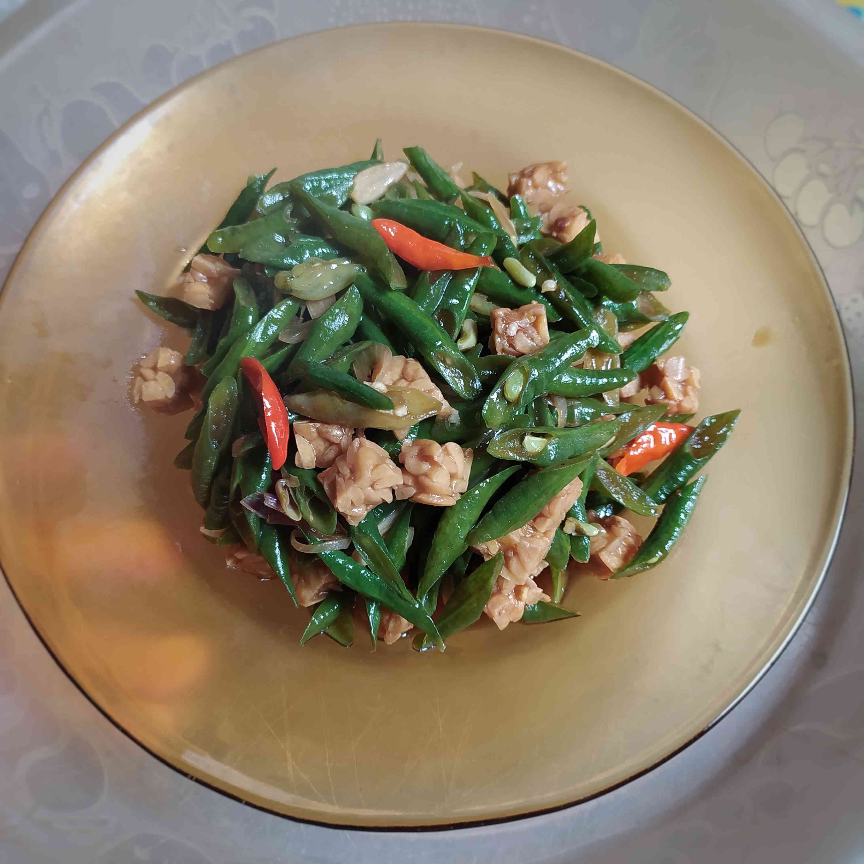 Resep Oseng Kacang Panjang Lada Hitam Sederhana Rumahan di Yummy App