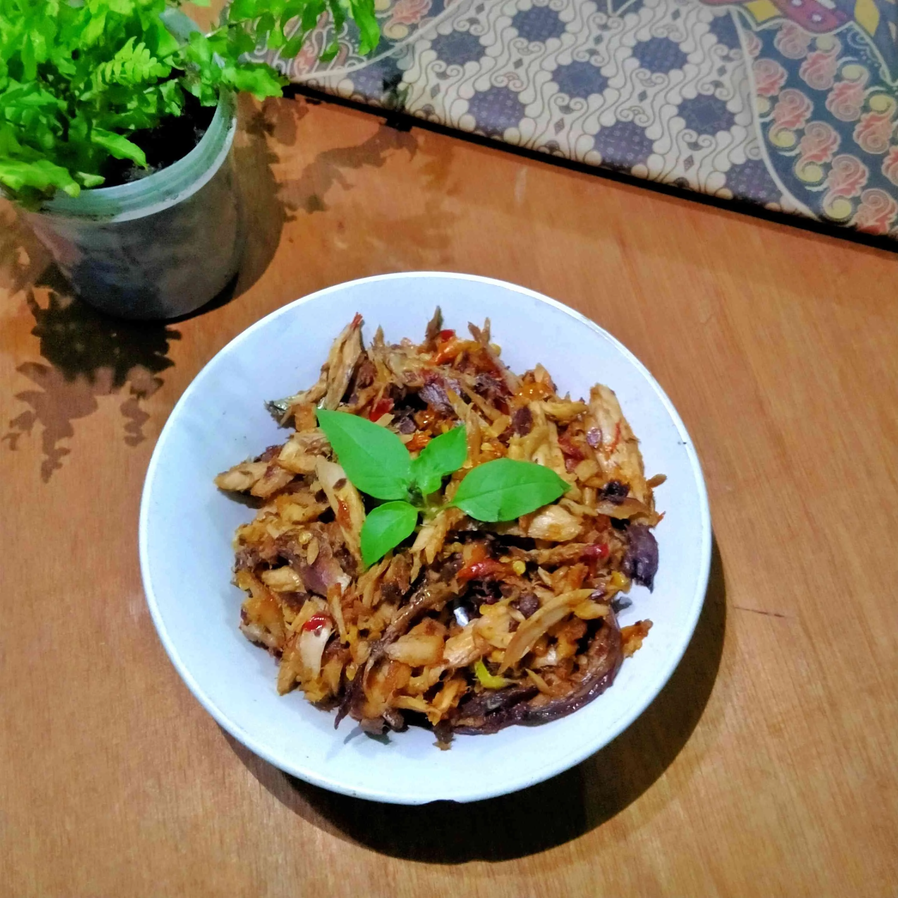 Resep Rica-Rica Ikan Asap Ekor Kuning Sederhana Rumahan dari Cheyl_via