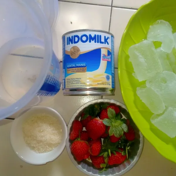 Resep Korean Strawberry Choco Milk Sederhana Rumahan Di Yummy App